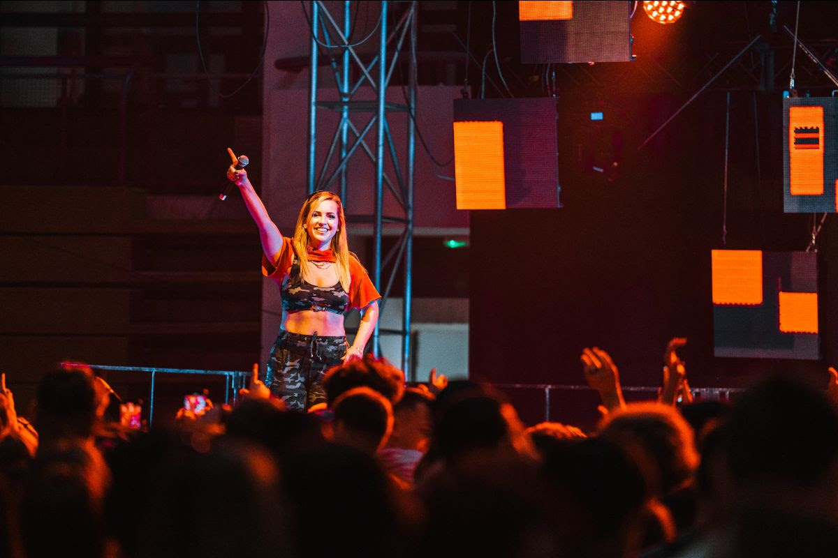 MIMI MERCEDEZ: Beogradska reperica priprema svoj najveći samostalni ...