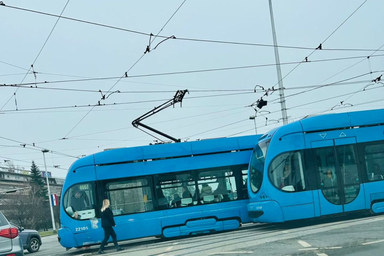 Sudar tramvaja na jednom od najprometnijih raskrižja u Zagrebu: Nastao zastoj, vozi se otežano ...