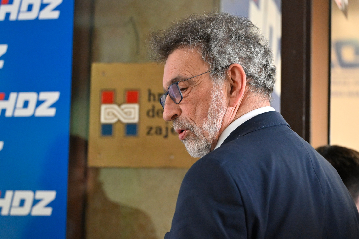 Nakon štrajka Ministar Fuchs zadovoljno se smiješio na televiziji: Imao ...